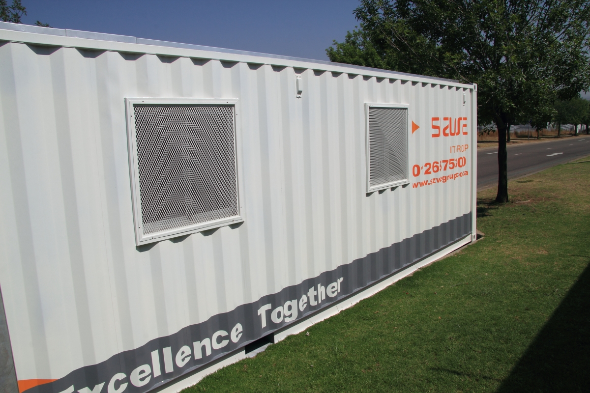 A look inside this awesome shipping container classroom that seats 27 ...