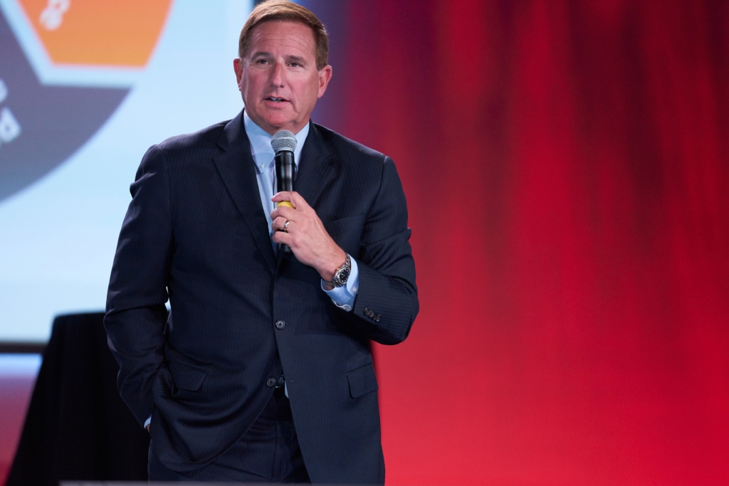 Oracle CEO Mark Hurd to take leave to focus on health – BusinessTech