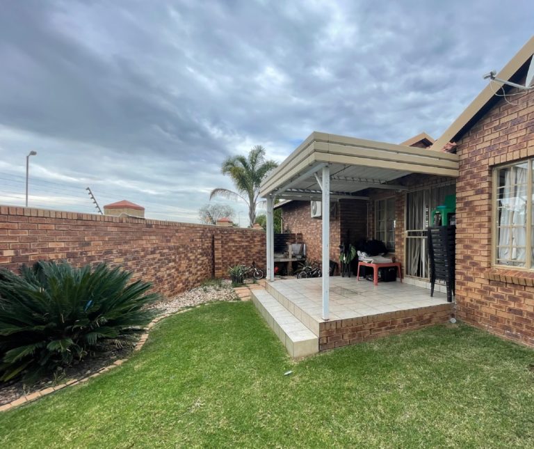 Homes in these Gauteng suburbs are being bought for under R1 million ...