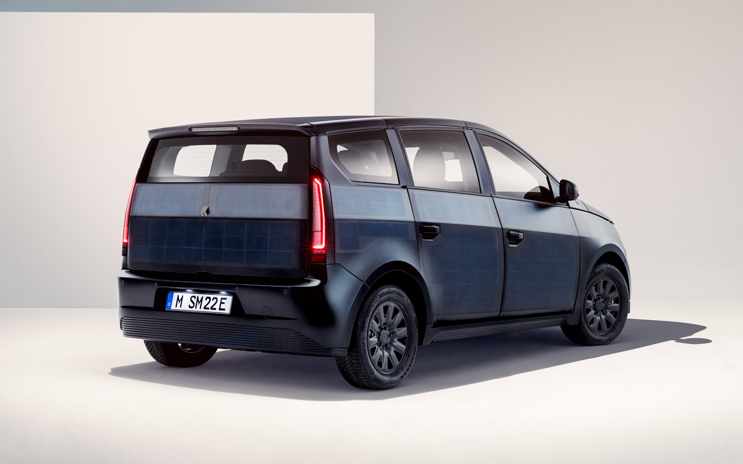 German startup unveils solar-powered family car – BusinessTech