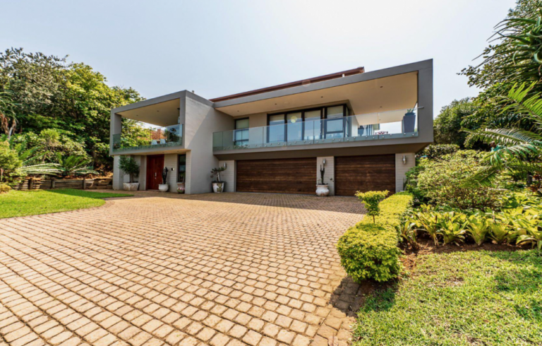 Here’s what a R10 million house looks like in South Africa vs London ...