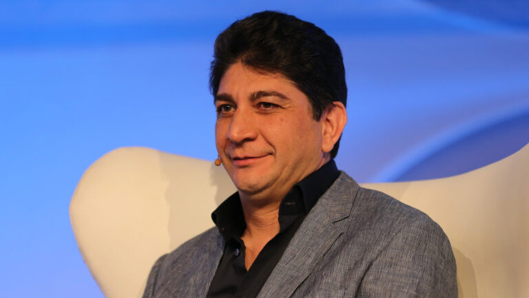Vodacom CEO Shameel Joosub wins 2023 Telecoms CEO of the Year award ...