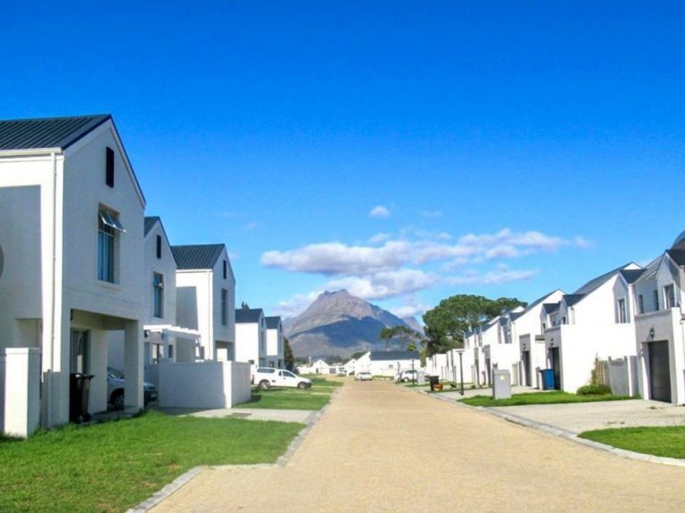 What a R2 million home looks like in Joburg vs Cape Town vs Durban and ...