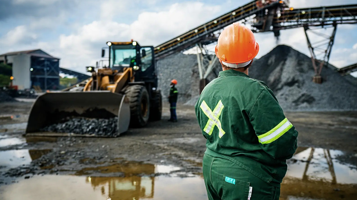Major South African mining company enters business rescue – BusinessTech