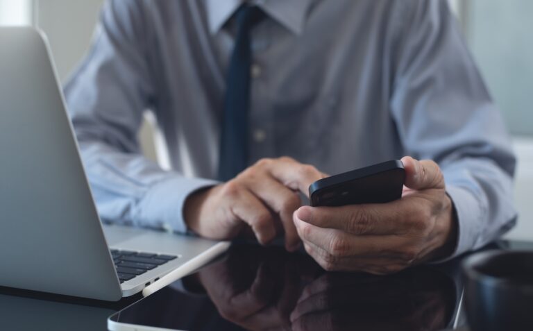 You can be fired for using your phone at work in South Africa ...