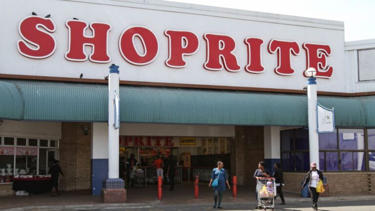 Bad news about Woolworths, Pick n Pay, Shoprite, and SPAR share prices ...