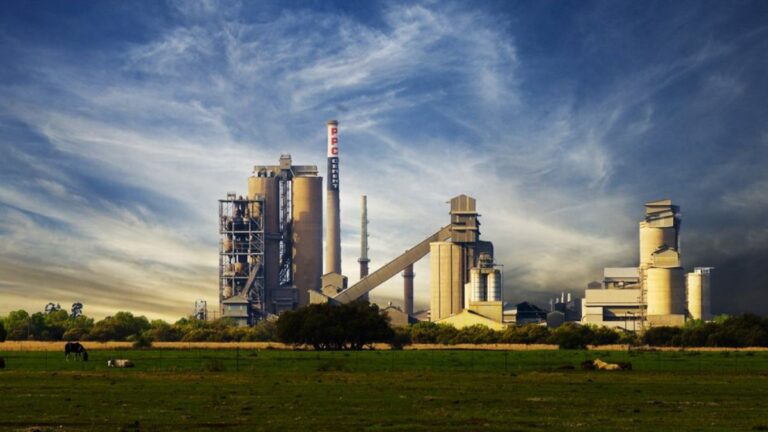 Dark clouds gather for one of South Africa’s oldest companies ...