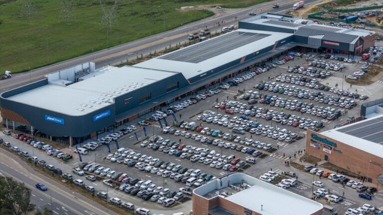 A look at the massive new 30,000 square metre mall that just opened in ...