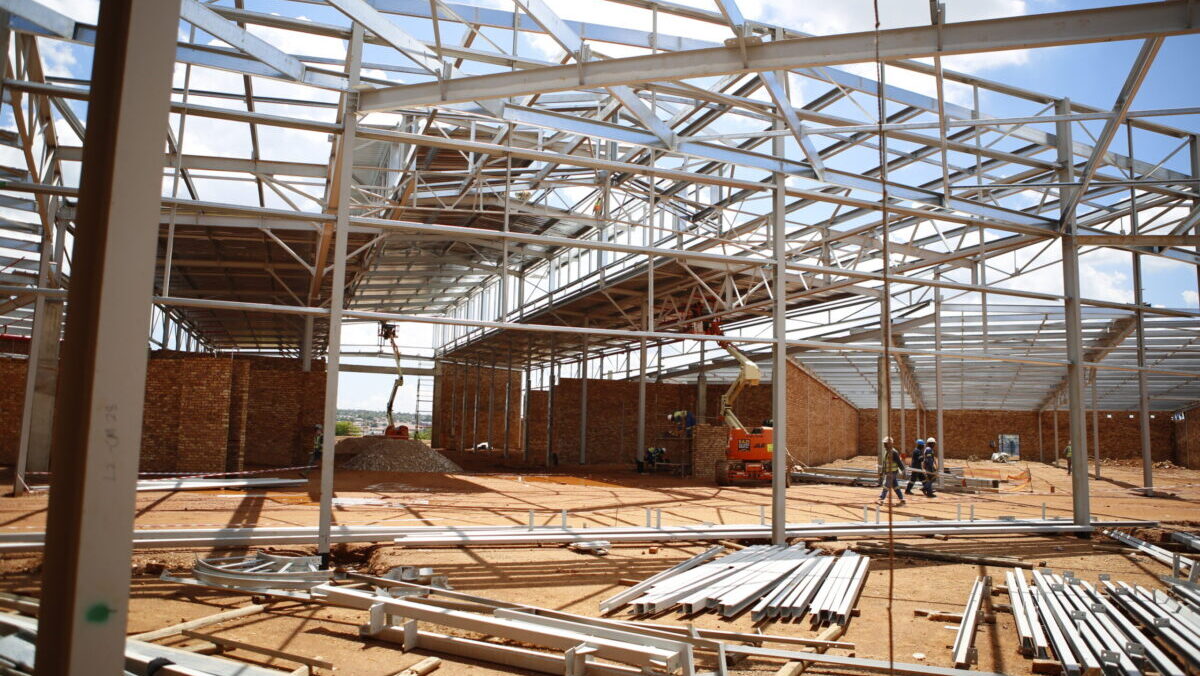 Huge shopping mall being built at the heart of a new R5 billion smart ...