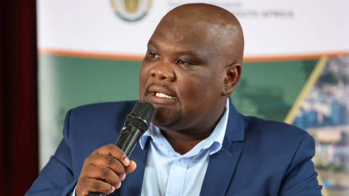 Two weeks to disaster for one of South Africa’s richest towns ...