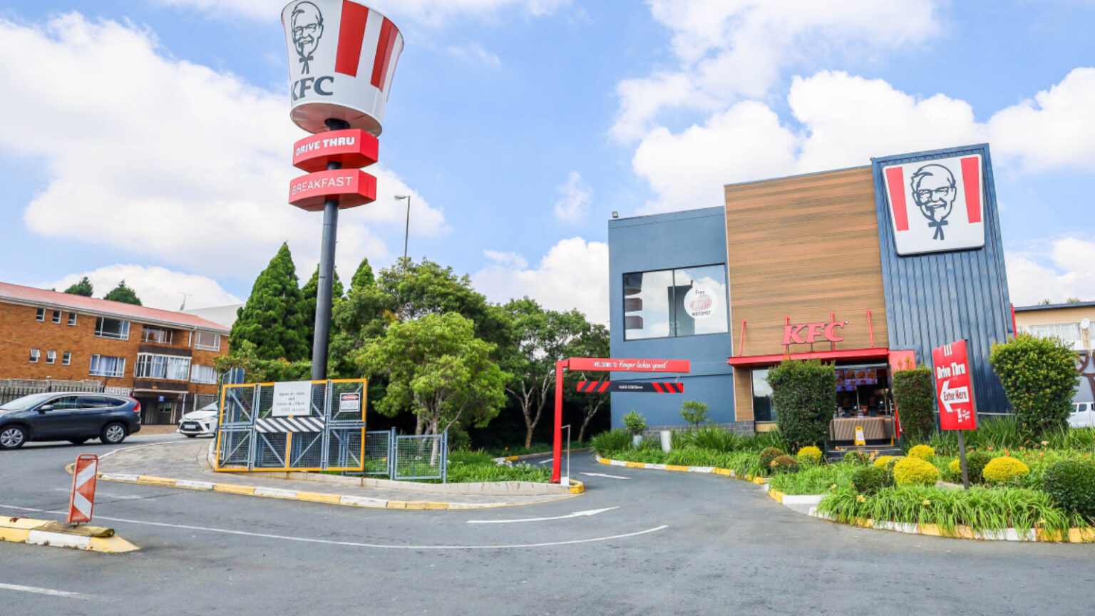 Popular shopping centre in South Africa’s richest city going on auction ...