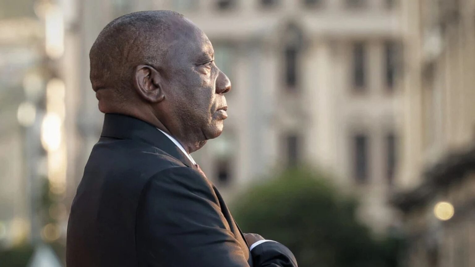 Ramaphosa in deep trouble, and R3.9 billion in government salaries down ...